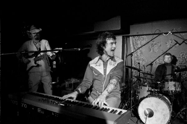 Tickets for Dave Zollo & The Body Electric in Iowa City from MIDWESTIX